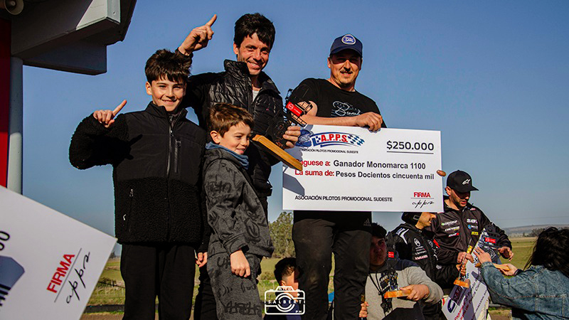 Macchi, Cassou y Nicolás Benito en Bandera a Cuadros