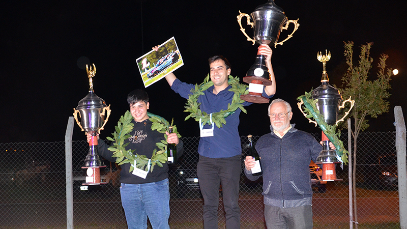 Leonel Gelso, Nicolás Benito y Emiliano Juez levantaron las copas